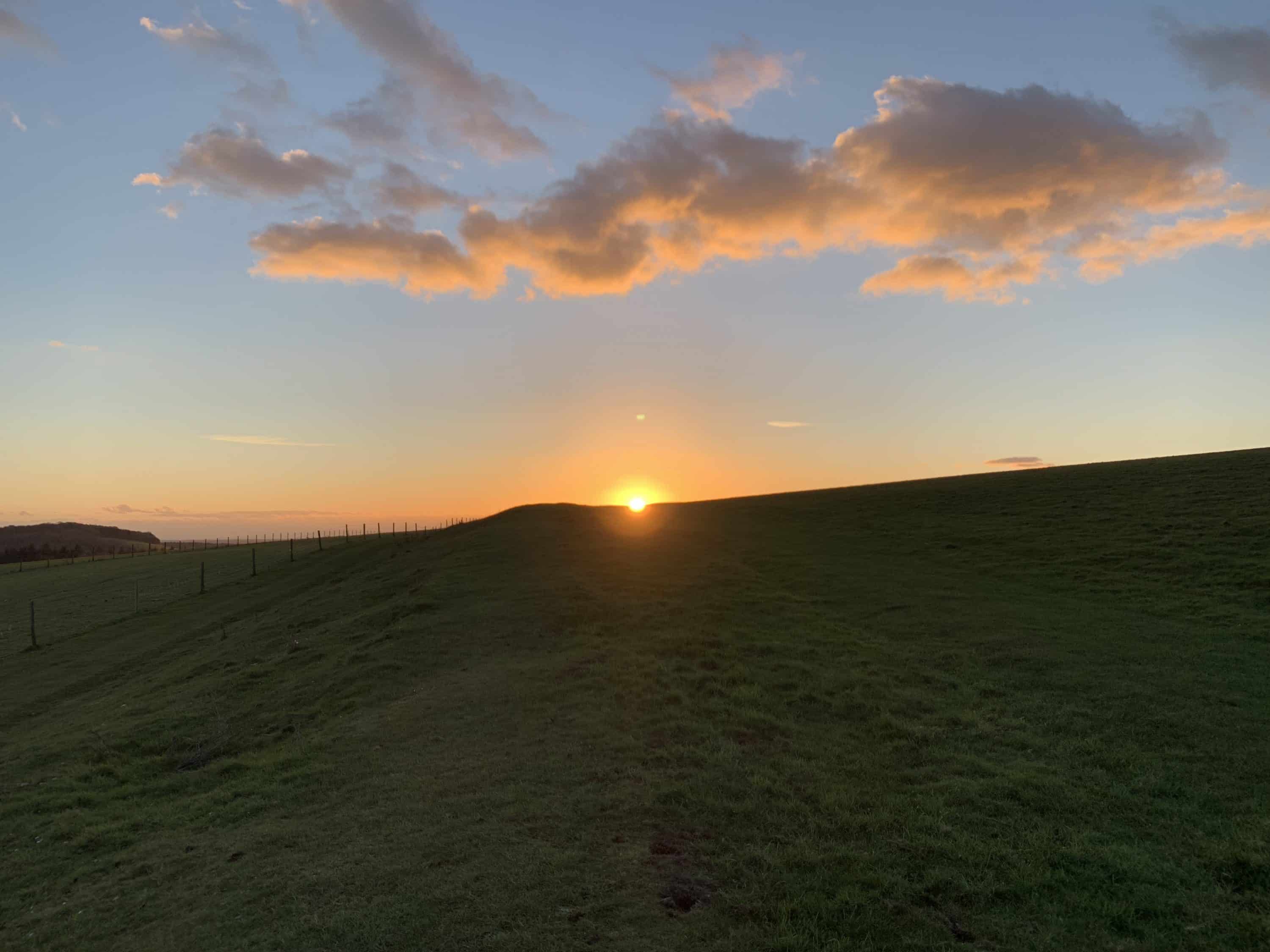 A Brief Introduction to Cloud Clues - The Natural Navigator