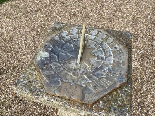 Why does the Gnomon on a Sundial Point South? - The Natural Navigator
