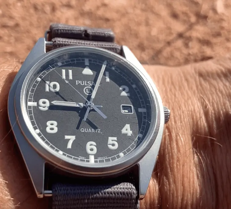 How to Use the UK Military’s Survival Compass to Tell the Time - The ...